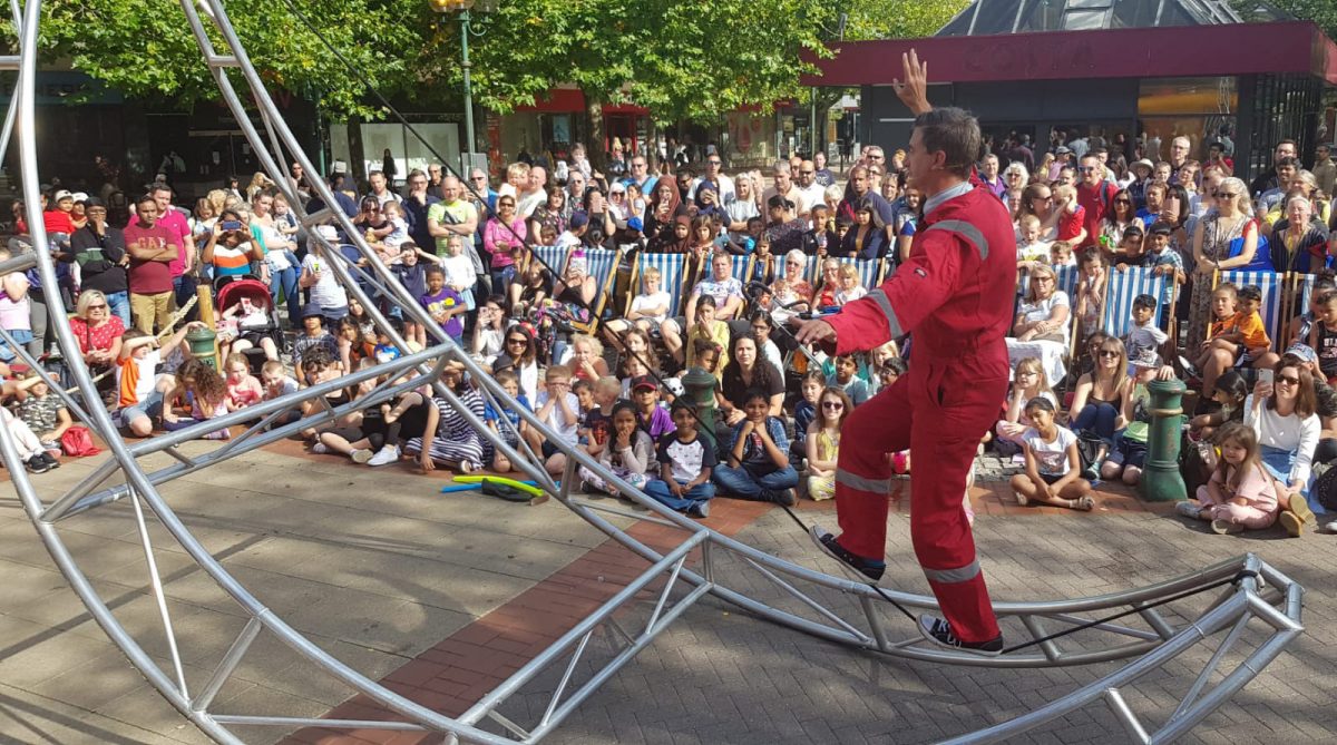 The circus rolled into Solihull and wowed crowds - The Solihull Observer