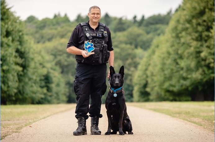 West Midlands Police dog wins Thin Blue Paw bravery award - The ...