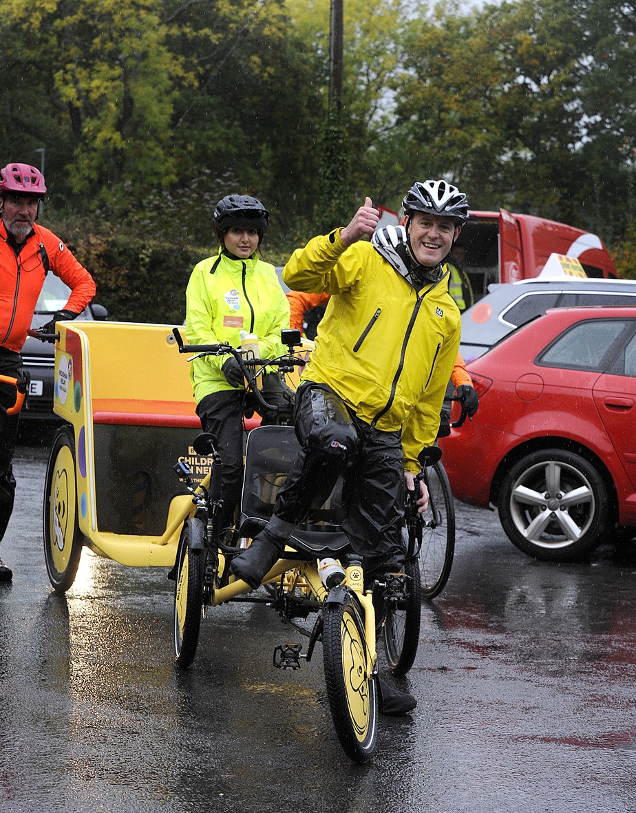 Children In Need Rickshaw challenge makes its way through Solihull ...