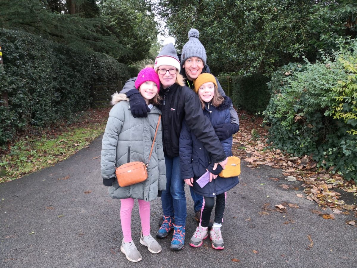 Hundreds step out for the annual Knowle and Dorridge Festive Walk - The ...