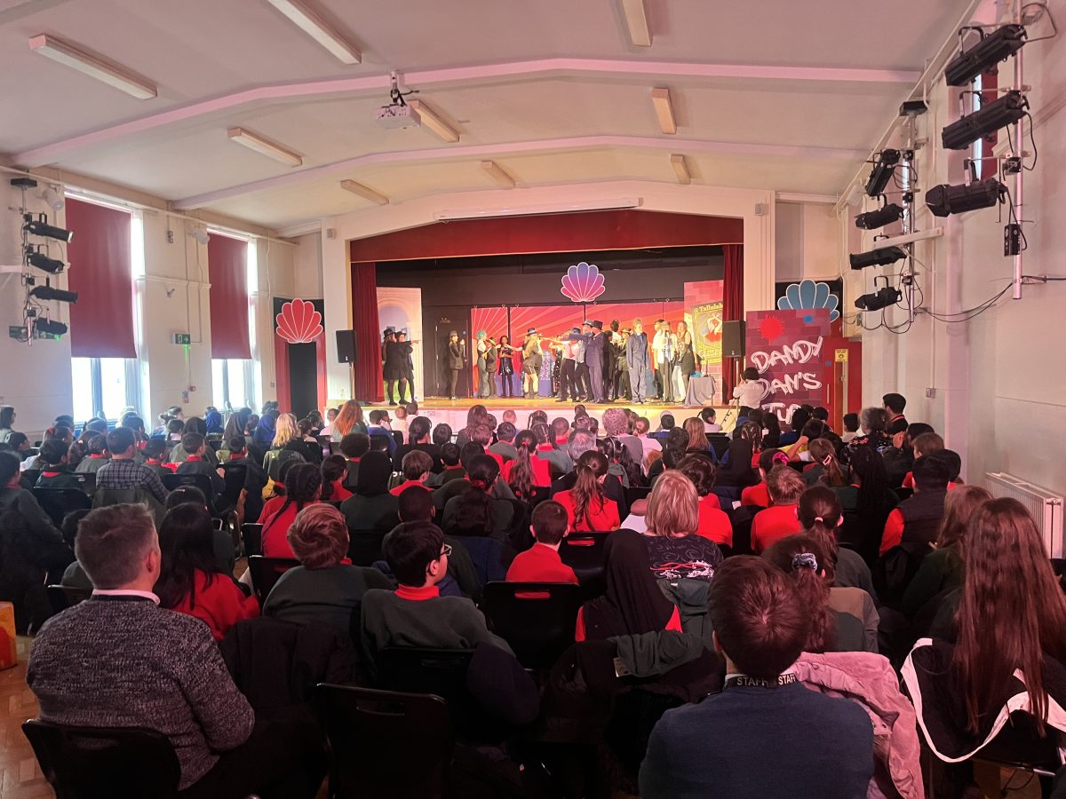 Cockshut Hill school treats local primary pupils to spectacular show ...