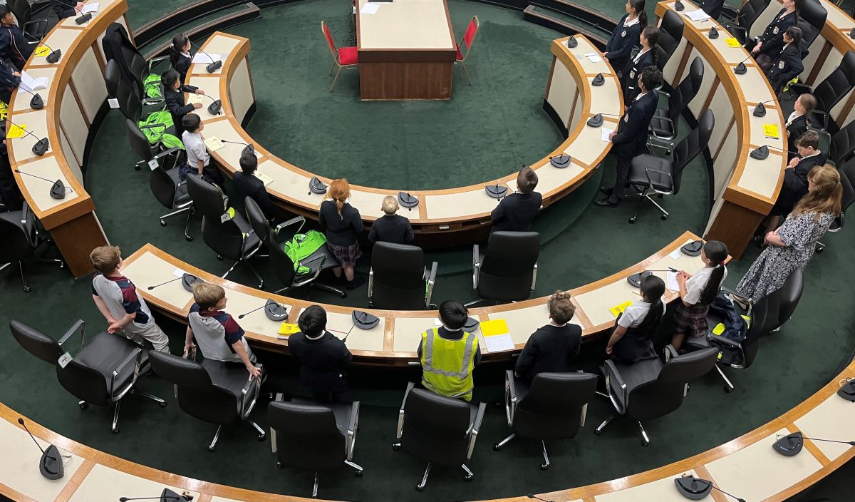 Solihull mayor welcomes school councils into chamber - The Solihull ...