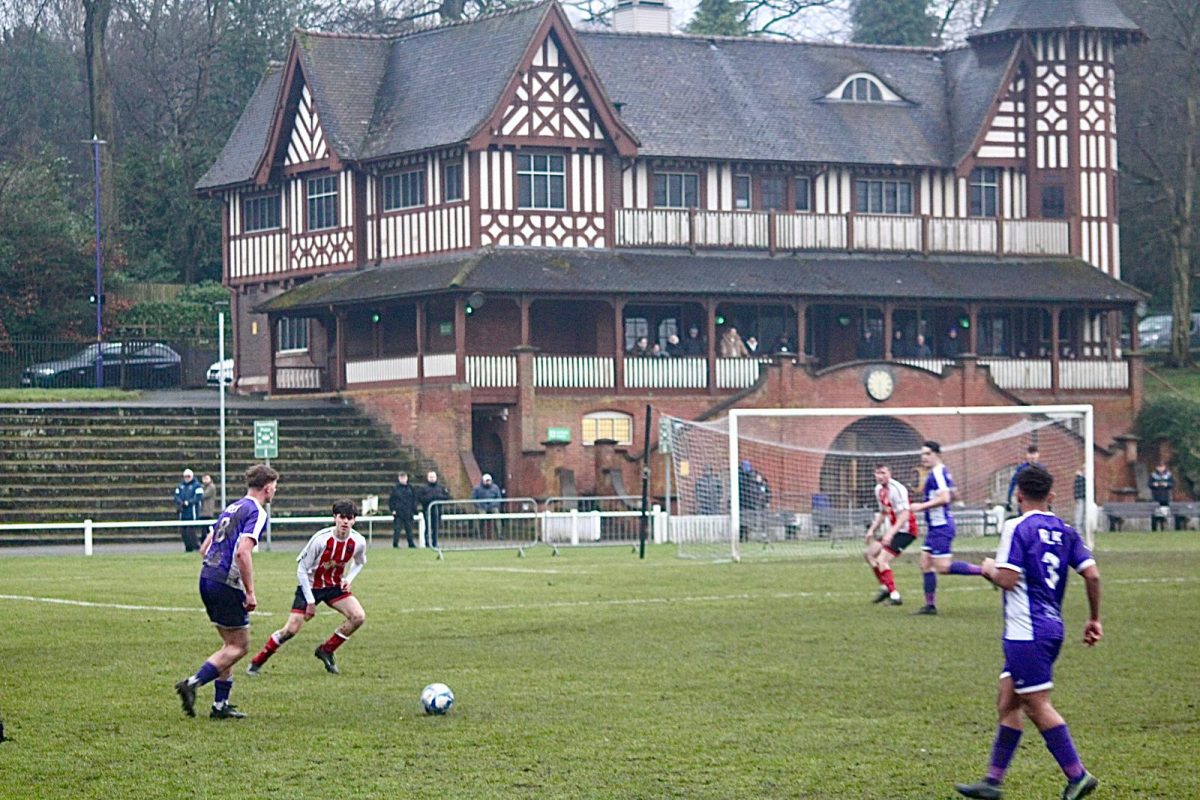 FOOTBALL - Earlswood Town halt losing run with draw against Cadbury ...