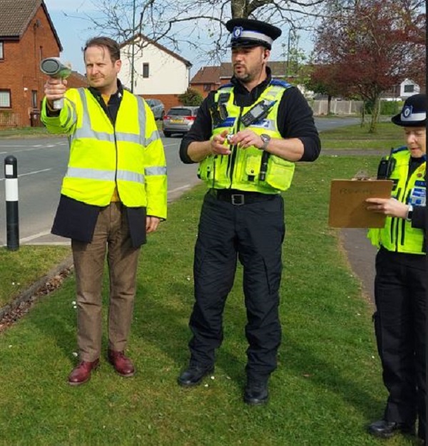 Police neighbourhood teams join with community to keep Solihull safe ...
