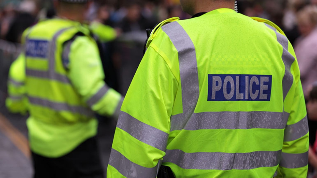 Long delays as police close M42 near Solihull - The Solihull Observer