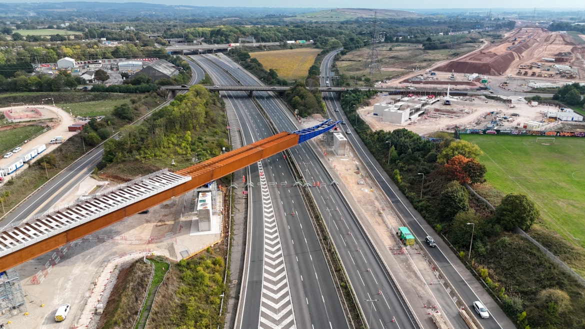 M6 reopened ahead of schedule as HS2 viaduct put into place - The ...